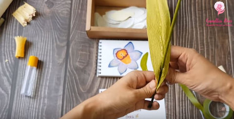 How To Make Paper Narcissus Daffodil - DIY Crepe Paper Flowers ...